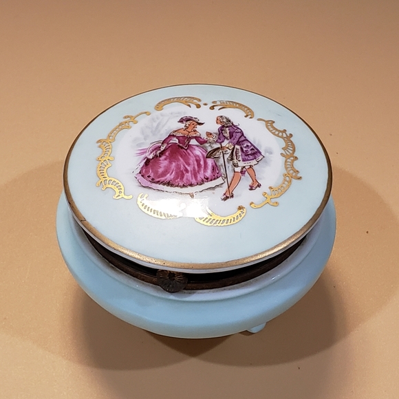 unbranded | Accents | Vintage Decorative Trinket Box With Romantic ...